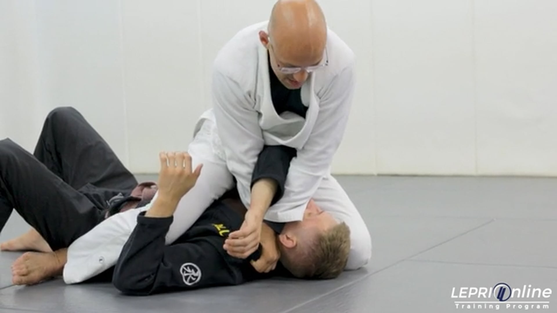 Lepri BJJ Online Training: Cross Collar Choke from Mount
