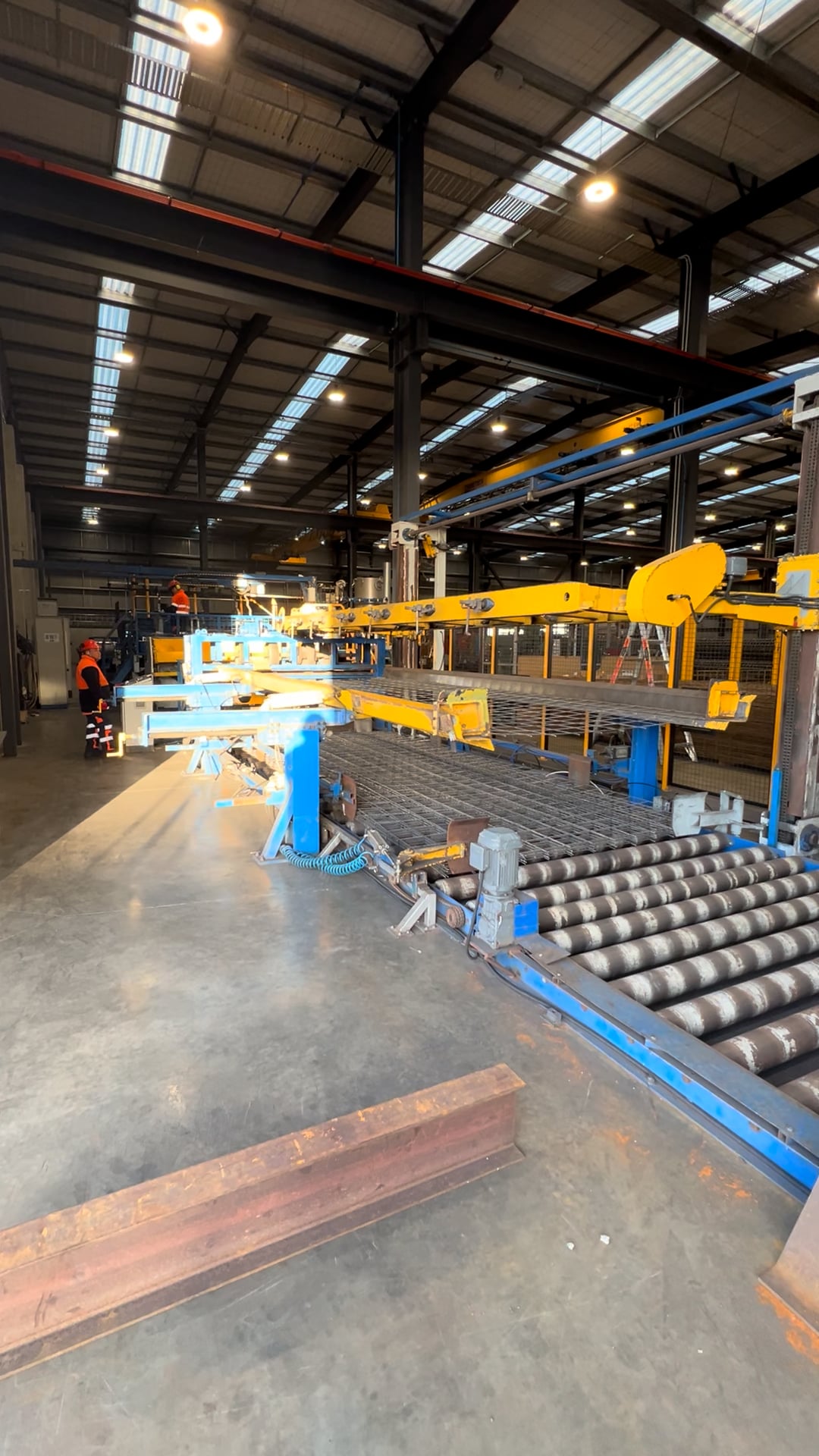 Turner and Stacker outfeed end | Videos & Movies on Vimeo