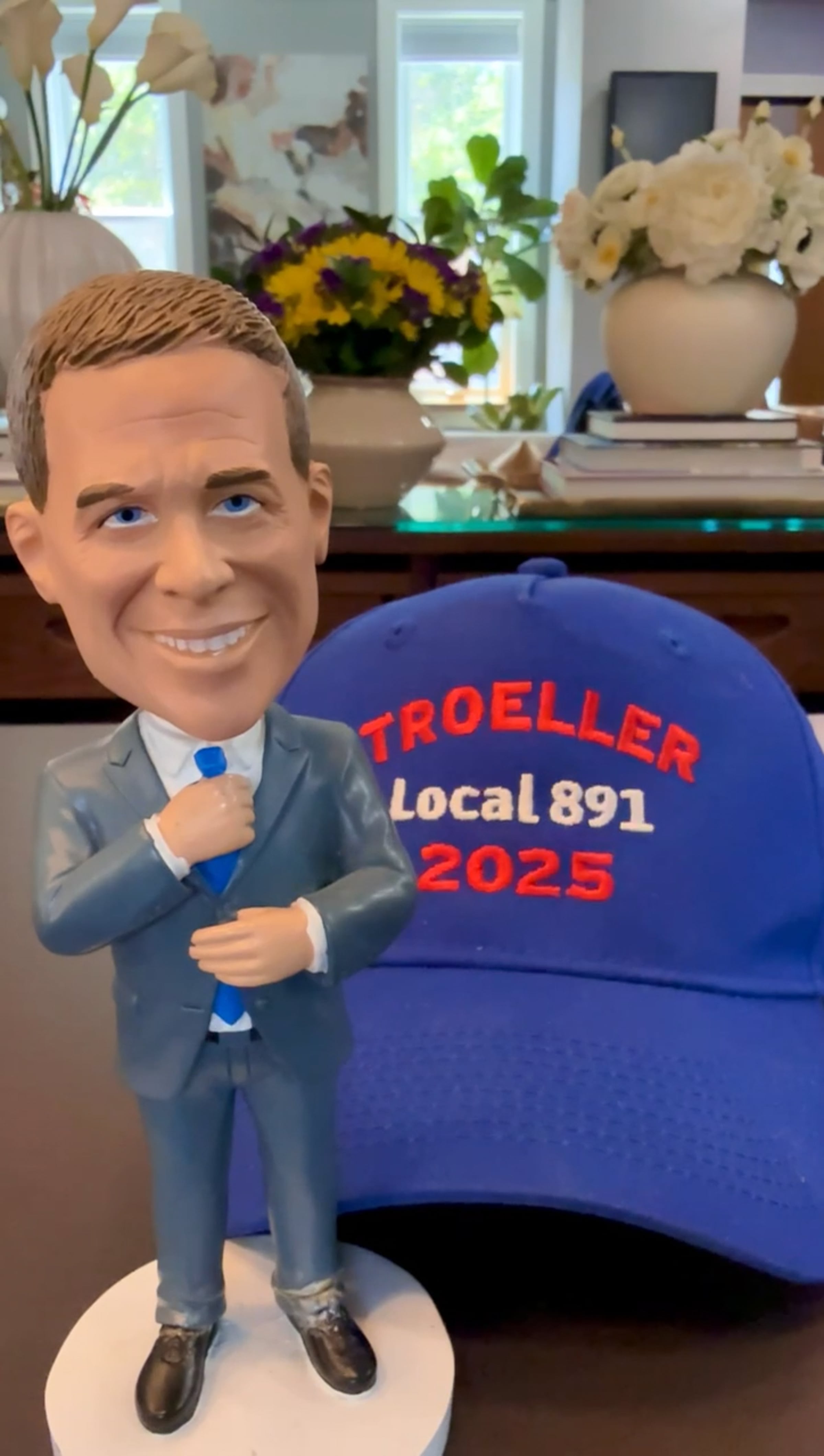Troeller Bobble Head