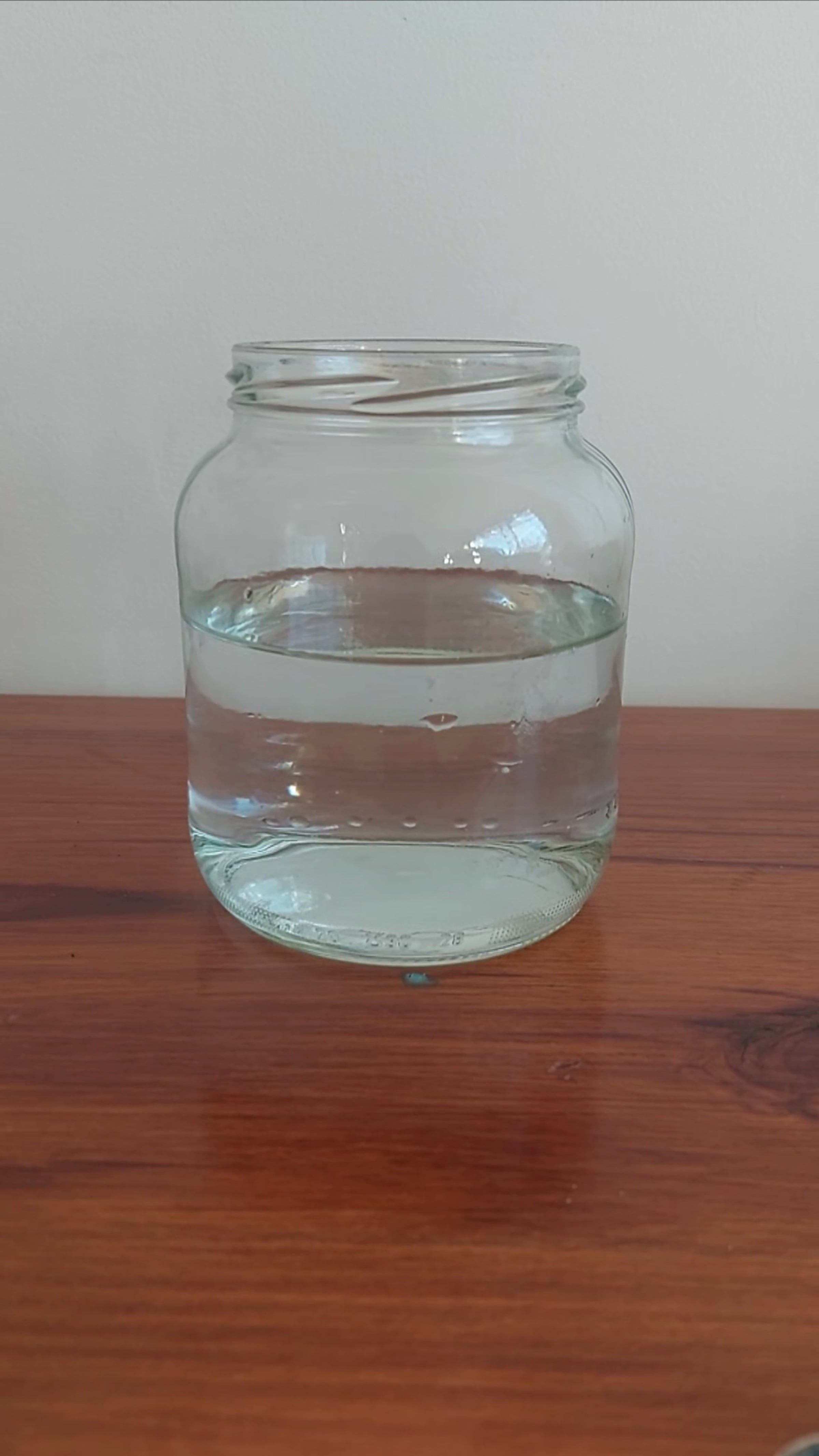 landing with water, landing with colour