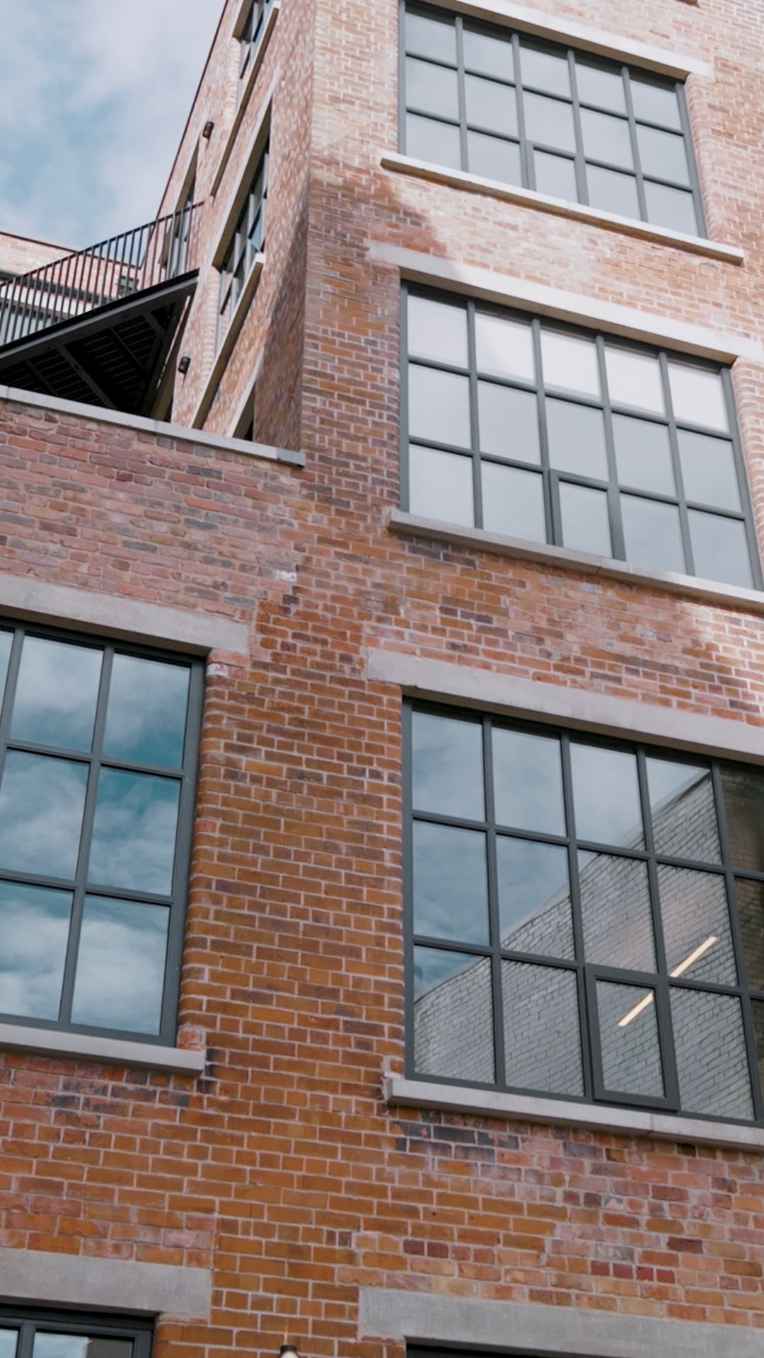 Mitsubishi & Printworks Belfast - Social Cutdown 2
