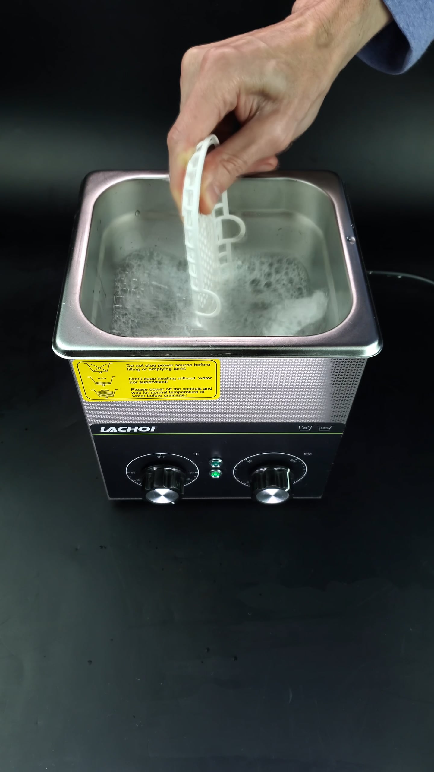 How to Clean Your Atomizers – Simple Guide - Vaping360