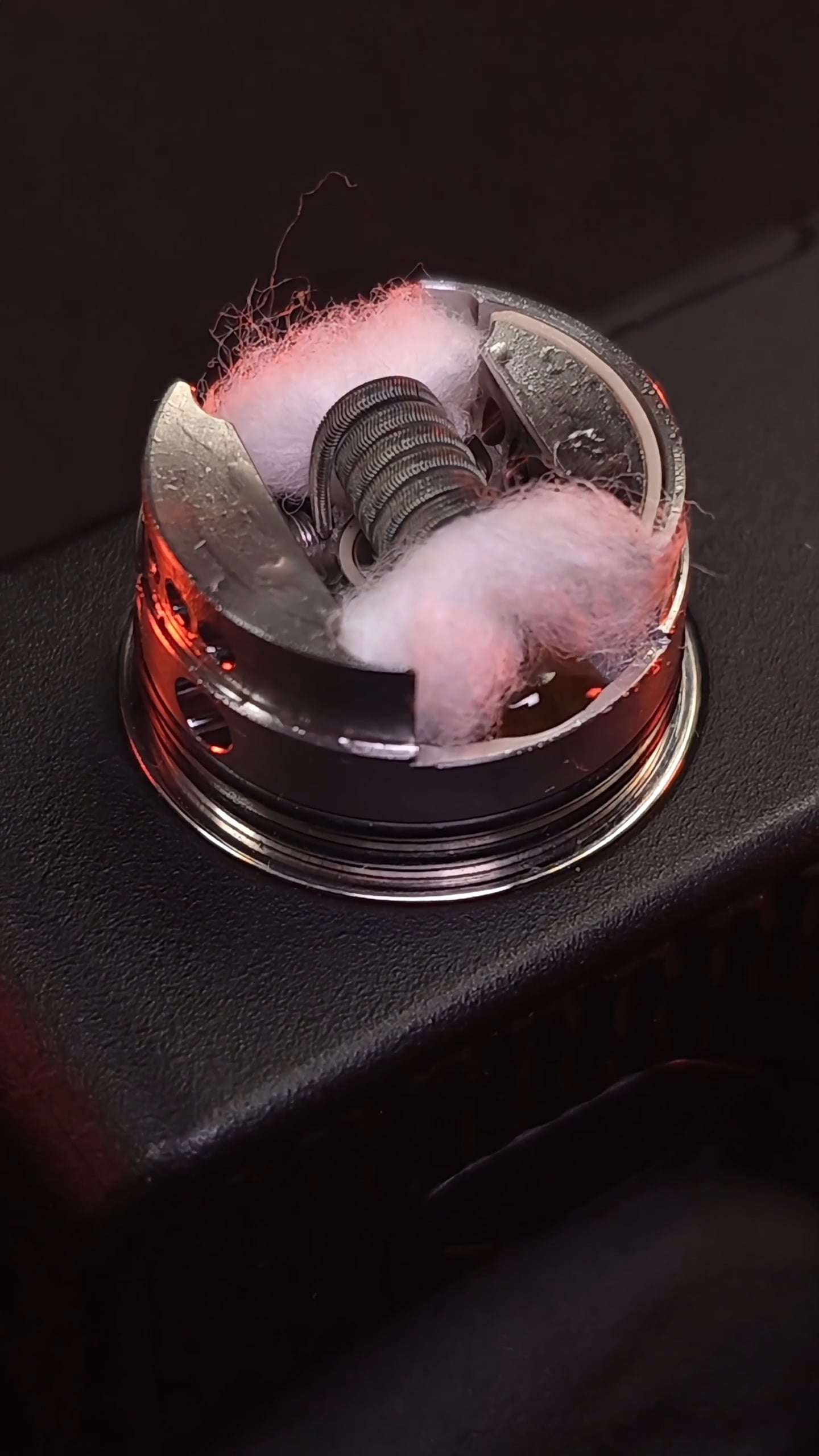 Squonking with the 20 mm Dead Rabbit Mini RDA - Vaping360