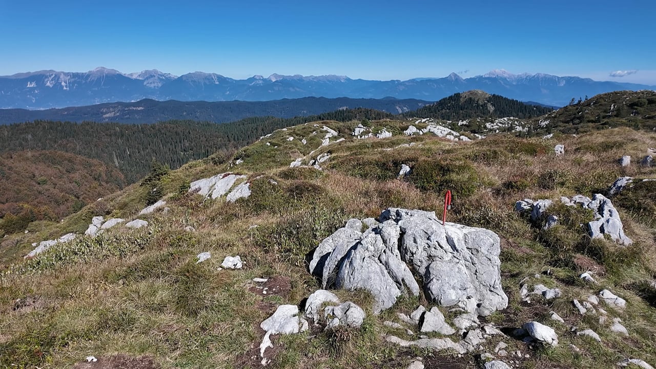 Če ne marate gneče, do naj planinske koče po tej poti - Siol.net VideoS.pot