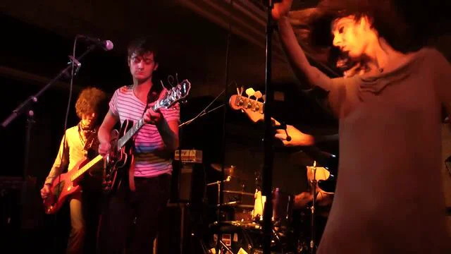 Toxic Kiss - Teeny Bopper in sonstige clips (a) on Vimeo