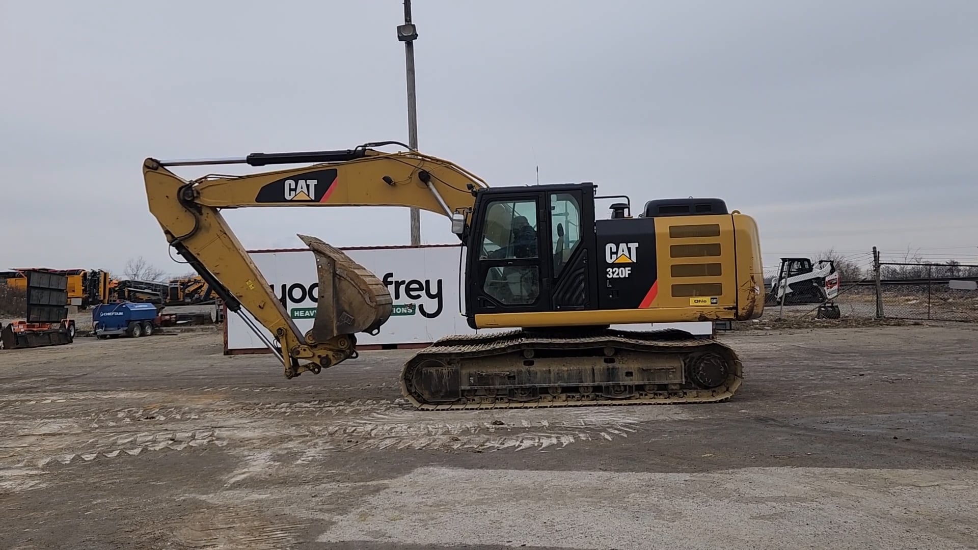 CAT 320FL