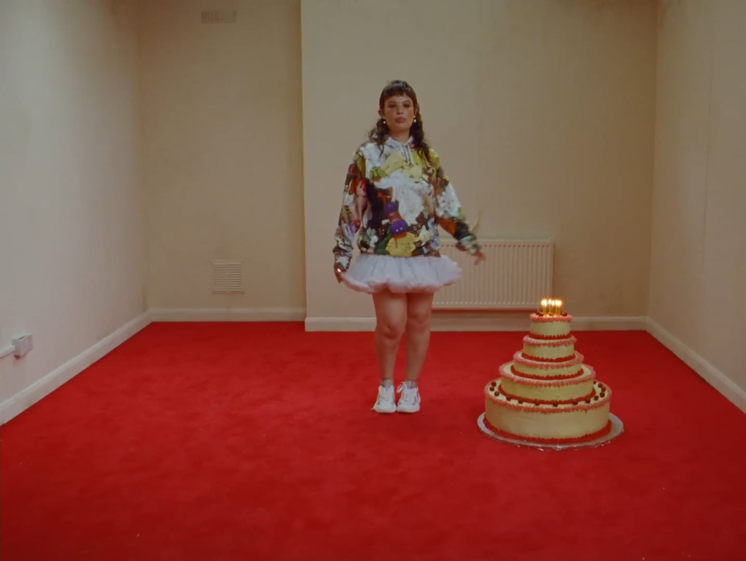 Lola Young - Messy (Official Video) | Videos & Movies on Vimeo