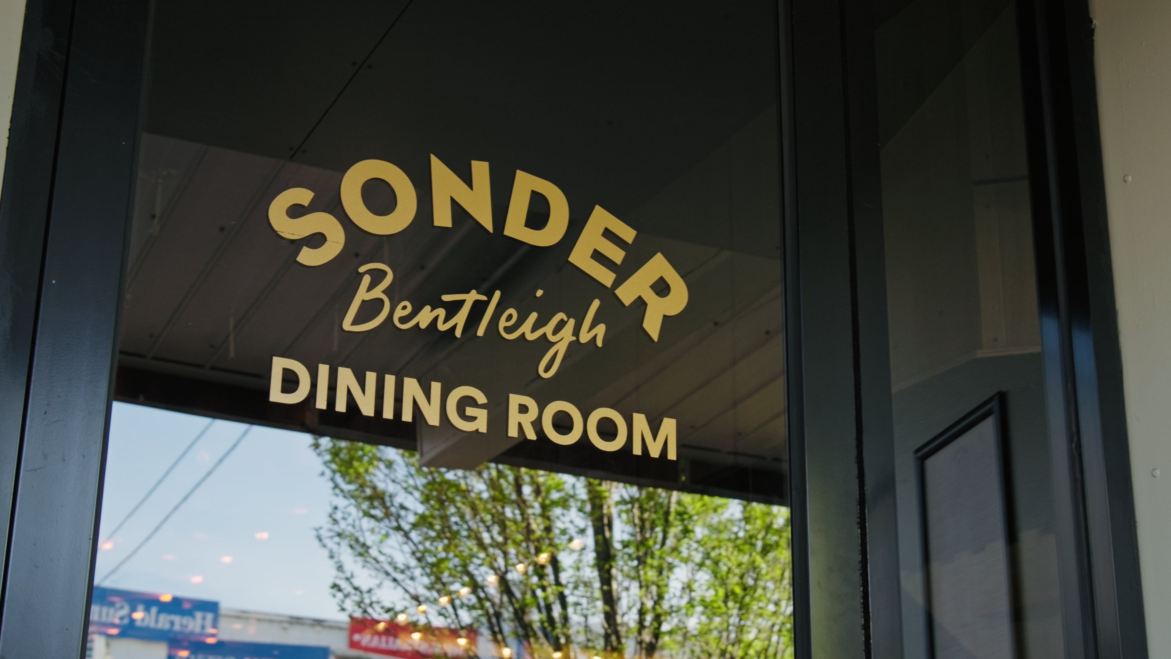 Sonder Dining - Walkthrough