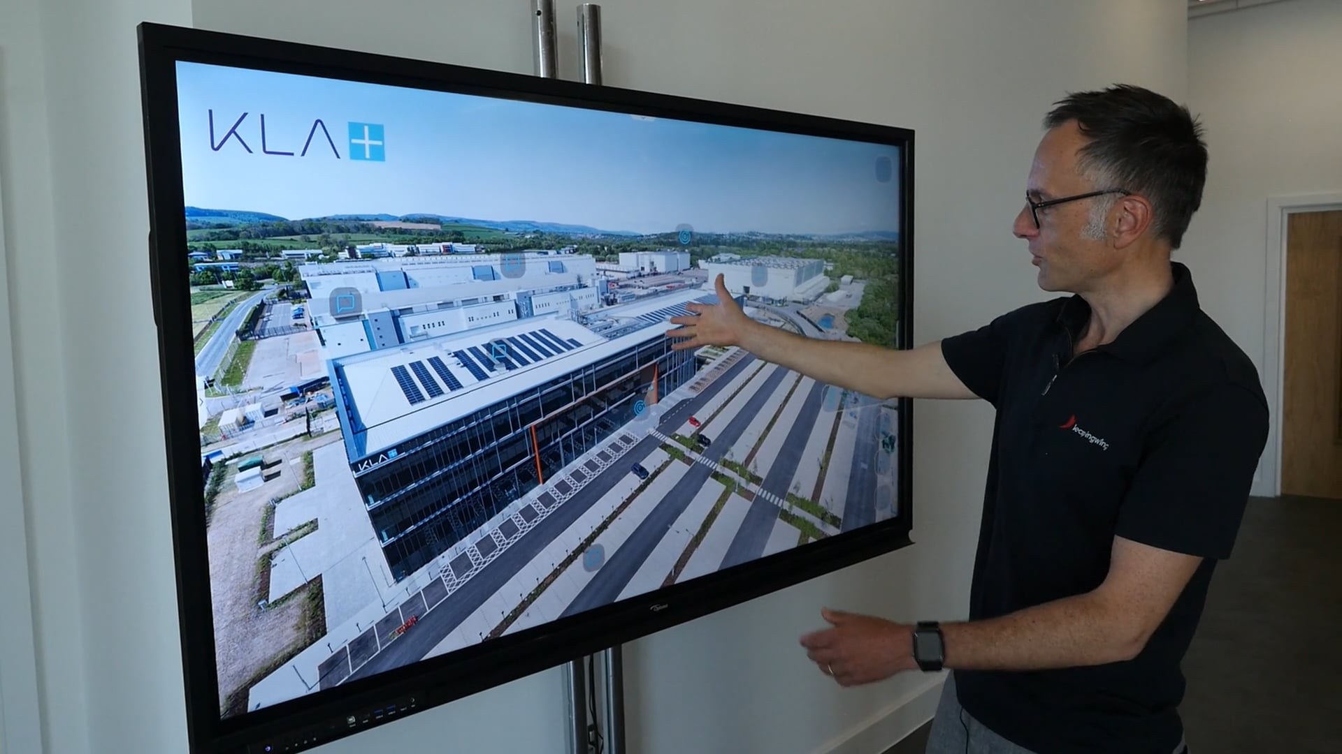 KLA Interactive video screen