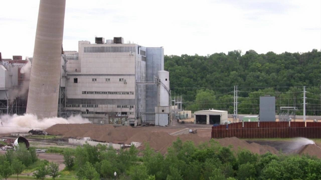 St. Paul Xcel Energy High Bridge Coal Plant Smoke Stack Implosion on Vimeo