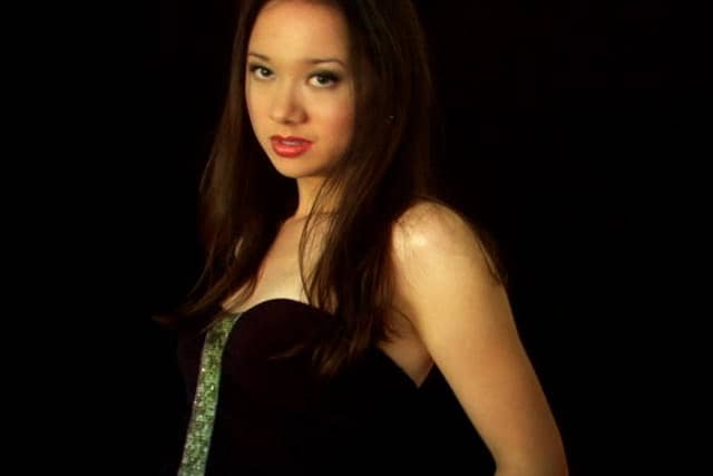 Angela Funovits Card Manipulation on Vimeo