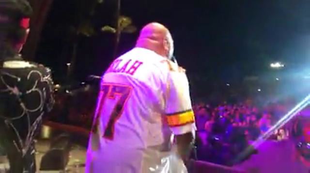 2011 KCCN FM-100 Birthday Bash - ONSTAGE with Fiji LIVE on Vimeo