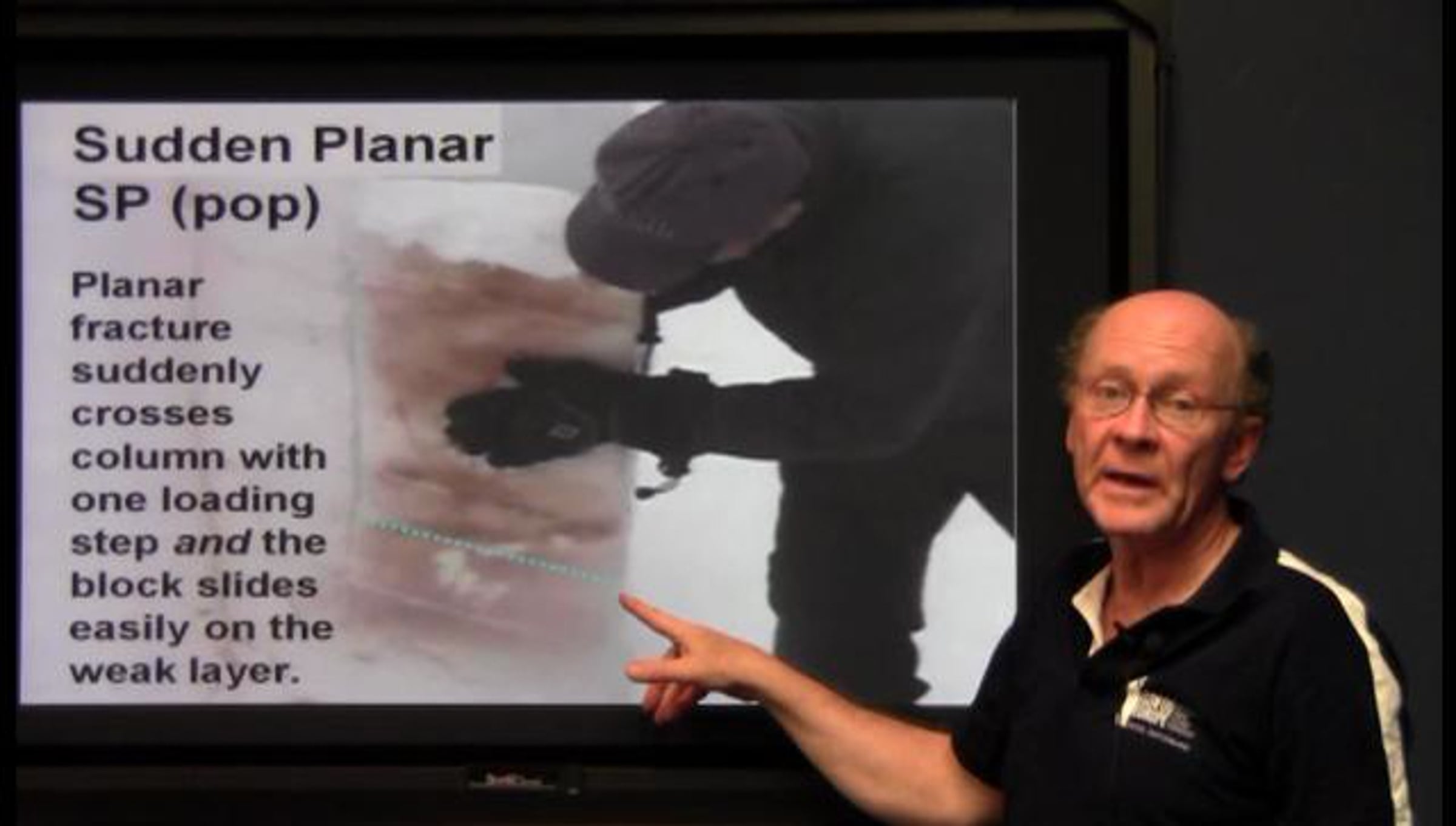 Fracture character in compression tests