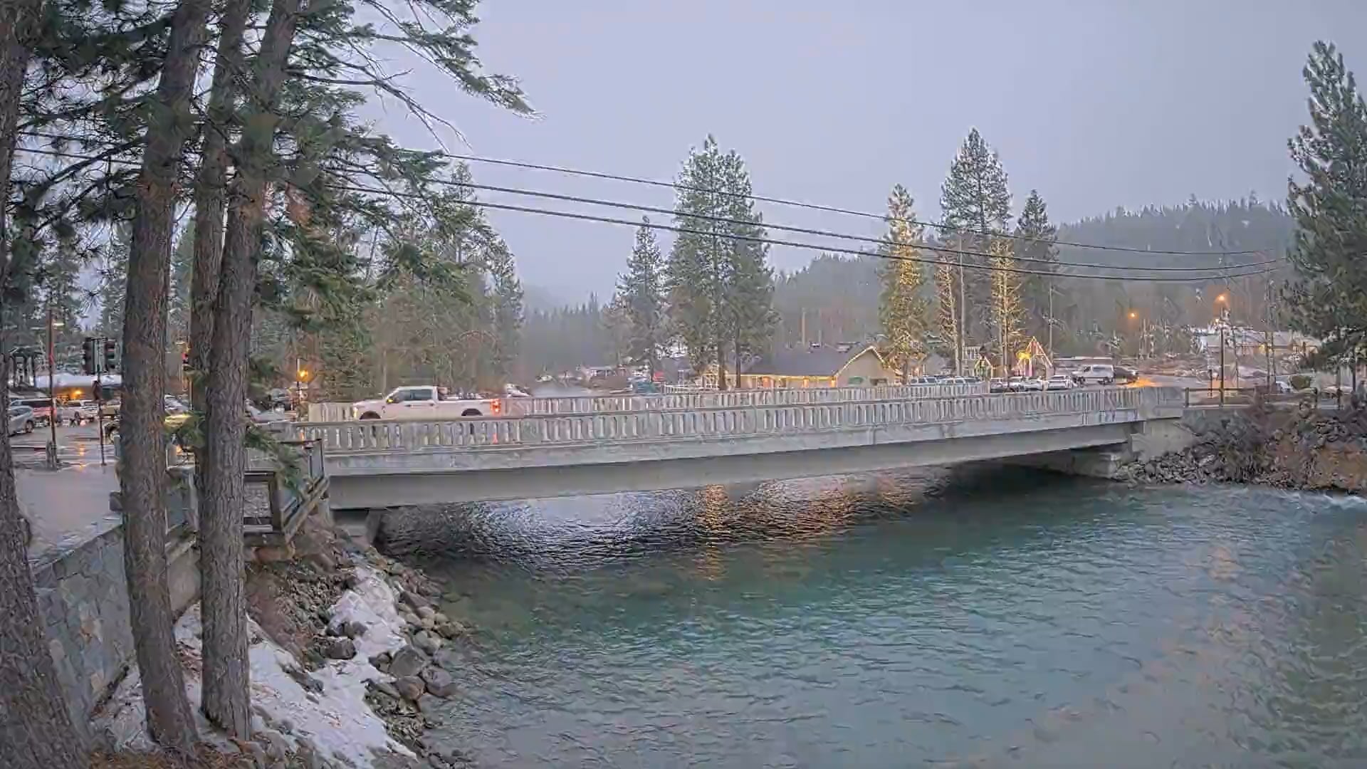 Timelapse: See the full demolition and construction of Fanny Bridge