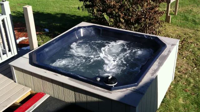 Hot Tub on Vimeo