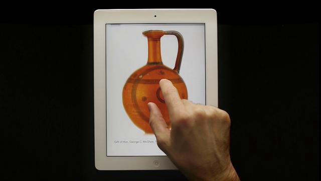 Interactive iPad Museum Catalog on Vimeo