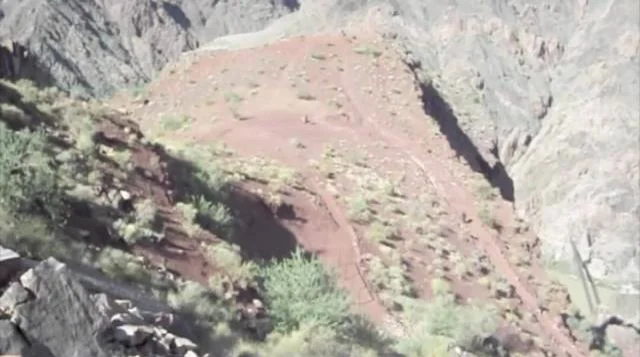 Dakota Jones Grand Canyon R2R2R FKT on Vimeo