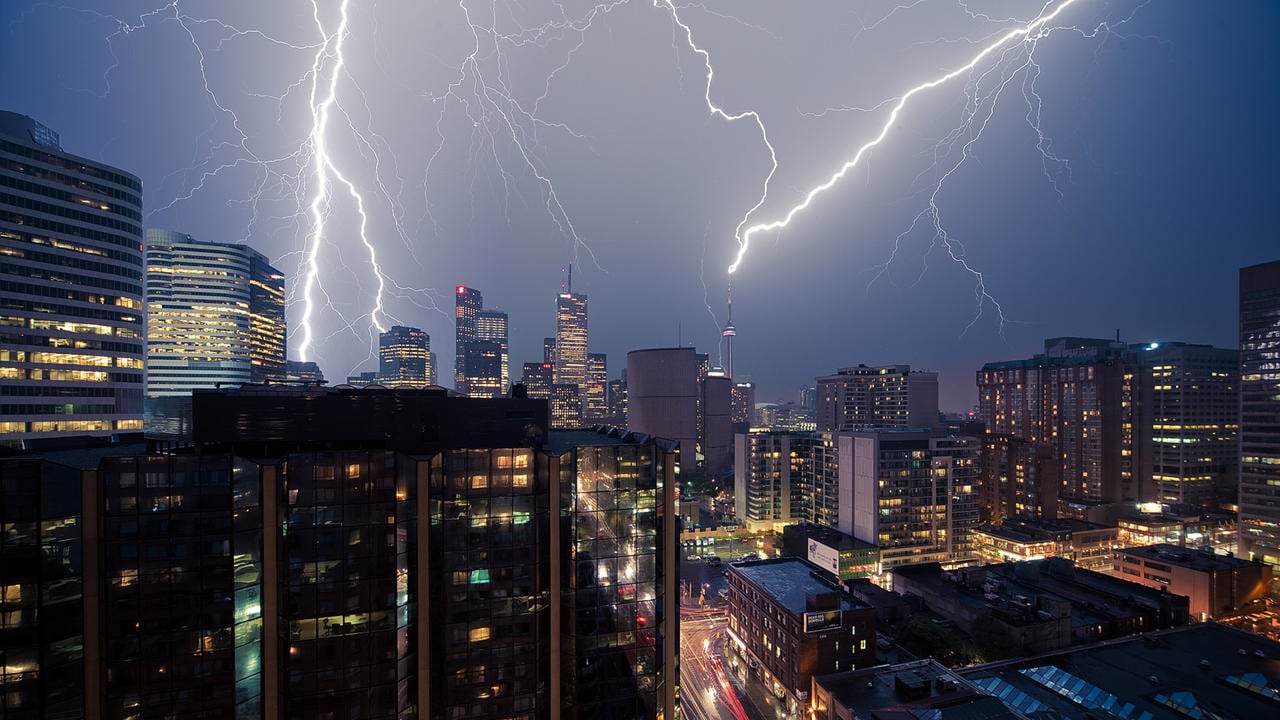 Toronto Lightning Storm on Vimeo
