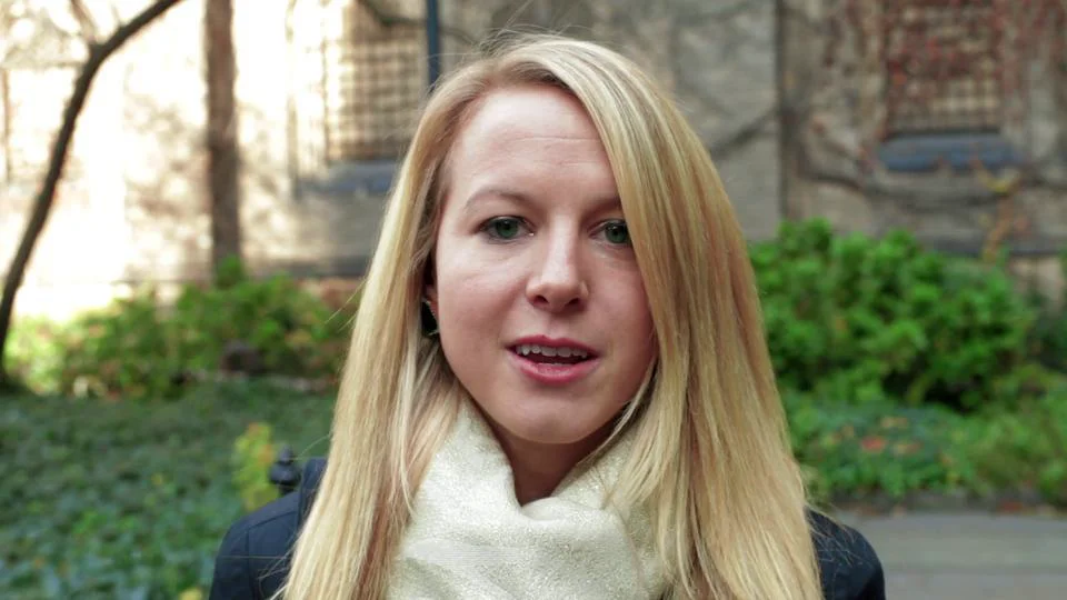 advent 2011 - Advent Greetings: Julia La Roche on Vimeo