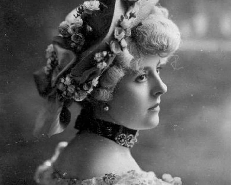 THE COURTESANS OF PARIS - a documentary by Domnique Adt on Vimeo