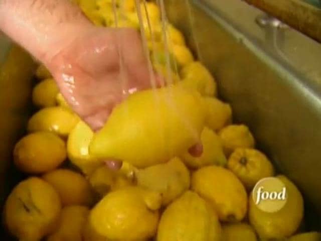 Del's Frozen Lemonade on Vimeo