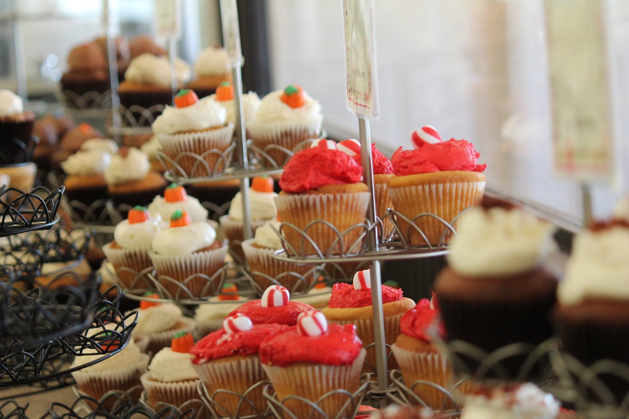 Cardinal Cupcakes & Coneys on Vimeo