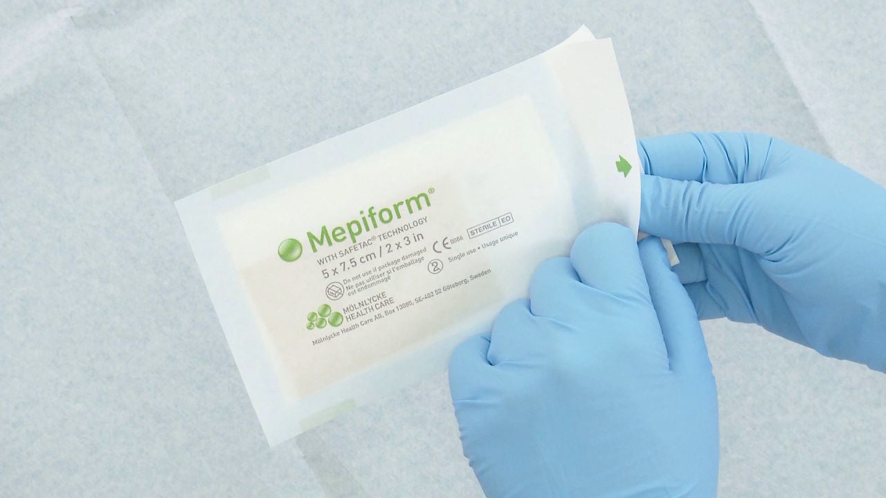 Wound care How tos - Mepiform 5x7.5 on Vimeo