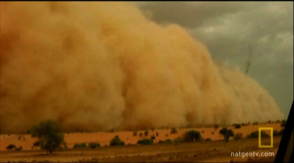 Bob Poole films a Mali Sandstorm