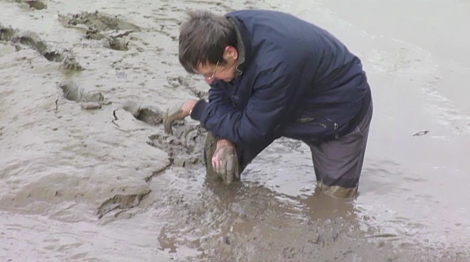 Man Rescued from Thames quicksand-silt on Vimeo