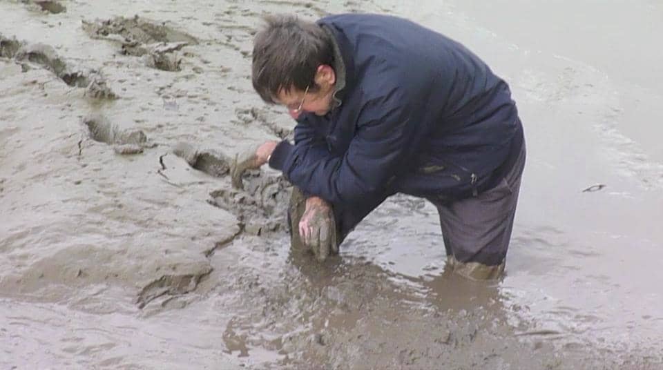 Man Rescued from Thames quicksand-silt on Vimeo