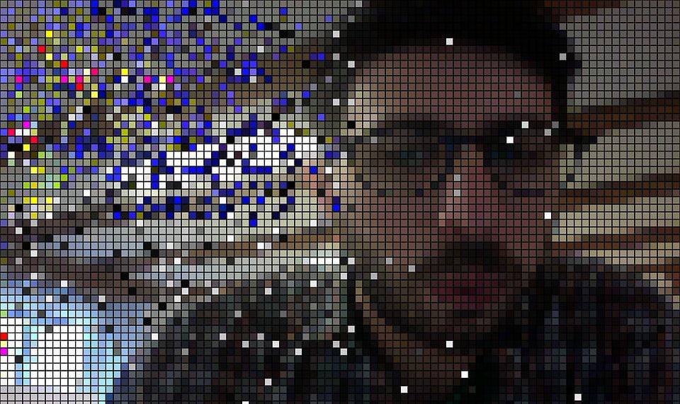 Experimenting with glitch in Processing on Vimeo