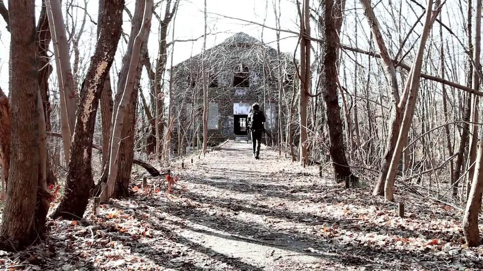 Exploring Staten Island's Abandoned Sea View Hospital on Vimeo