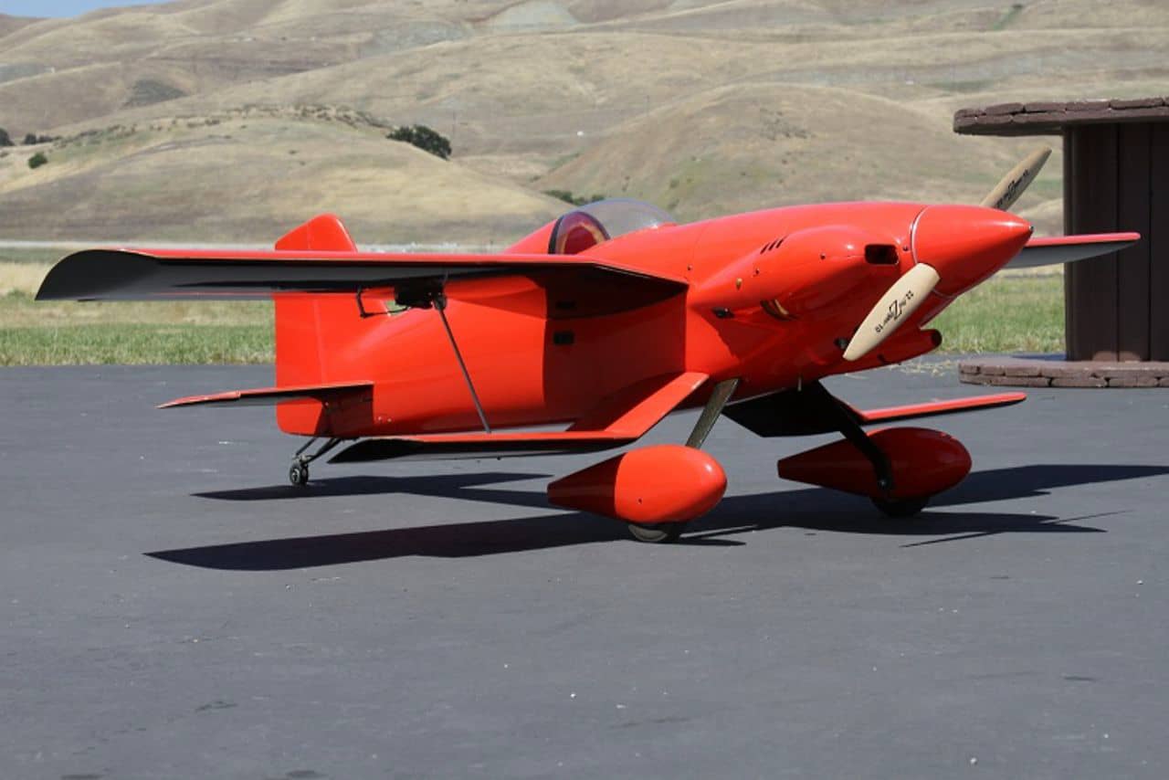 Rich's Sundancer 42% RC Reno Race Plane on Vimeo
