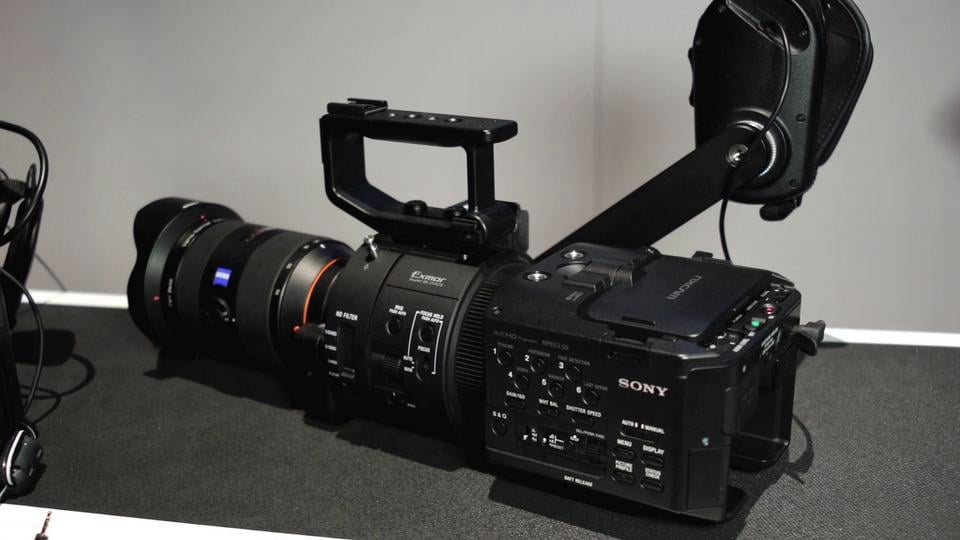 Wide Open Camera NAB 2012 Interview: Sony FS700 on Vimeo