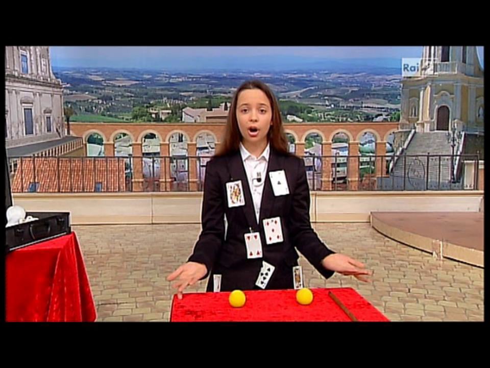 Gaia Elisa Rossi Rai 2 "I Fatti Vostri" 03/05/2012 on Vimeo