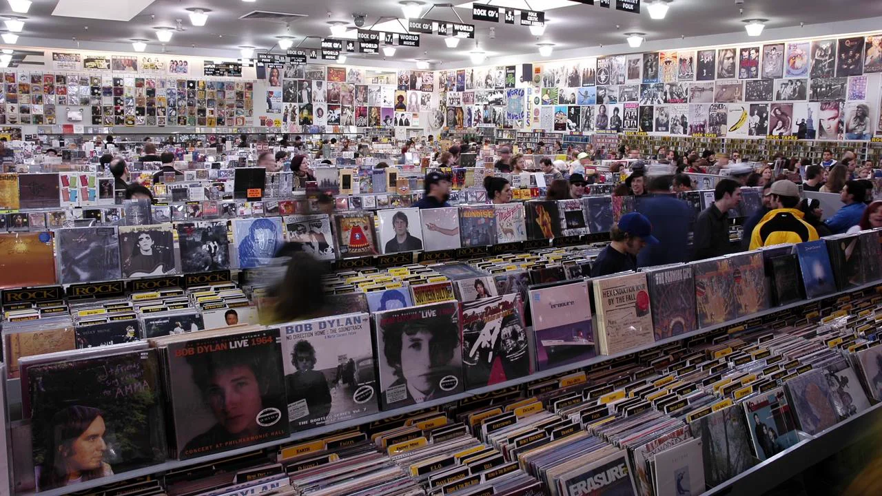 Interior view of Amoeba Records, San Francisco on Vimeo