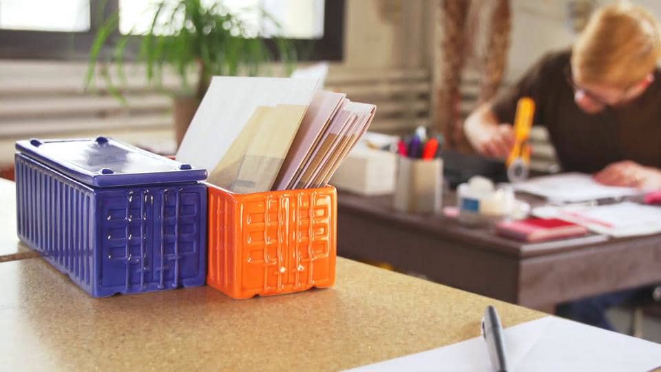 Cargo Containers by Daniel Ballou on Vimeo