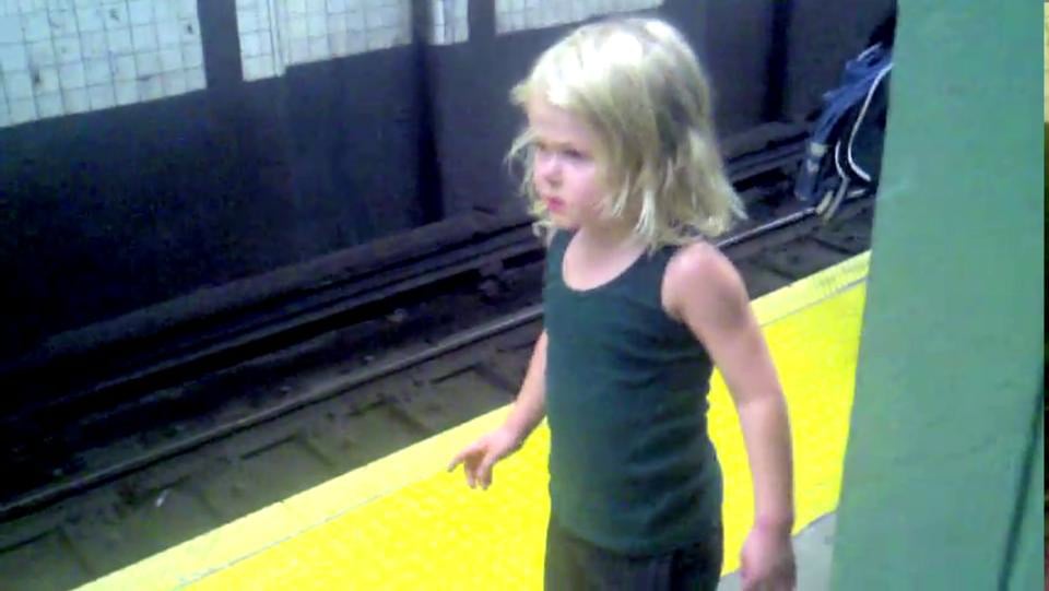 Poppy and Bumba arrive in Brooklyn, NY. on Vimeo