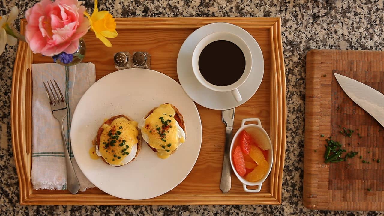 Breakfast in Bed, Operation: Eggs Benedict on Vimeo