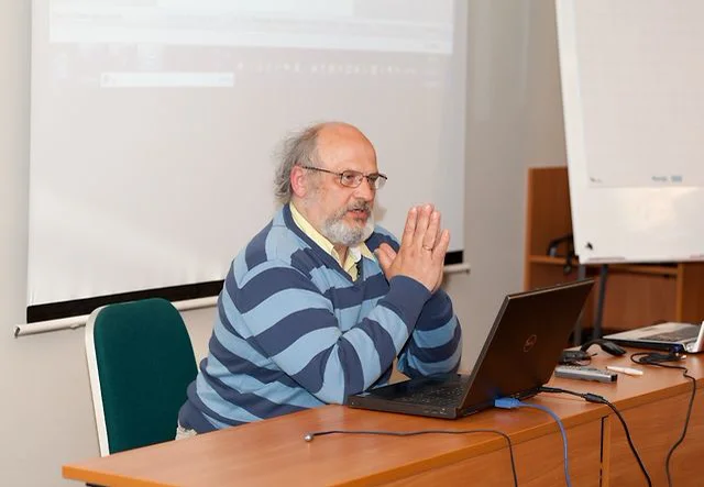 Windows Azure - mis ta on ja kuidas teda süüa - Henn Sarv on Vimeo