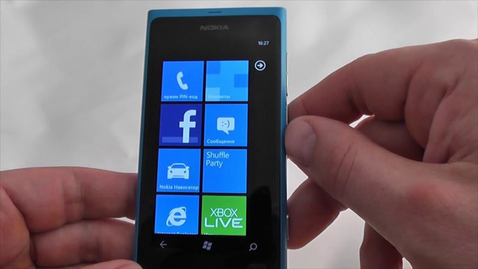 Nokia Lumia 800 обзор от Touchnokia.ru (HD) on Vimeo