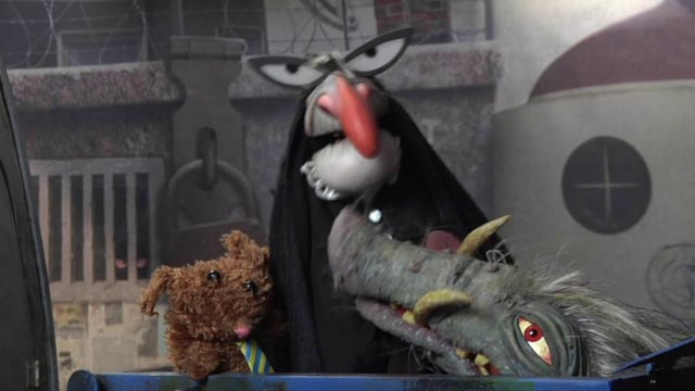 Puppet Heap - I Knew an Old Lady who Swallowed a Horse on Vimeo