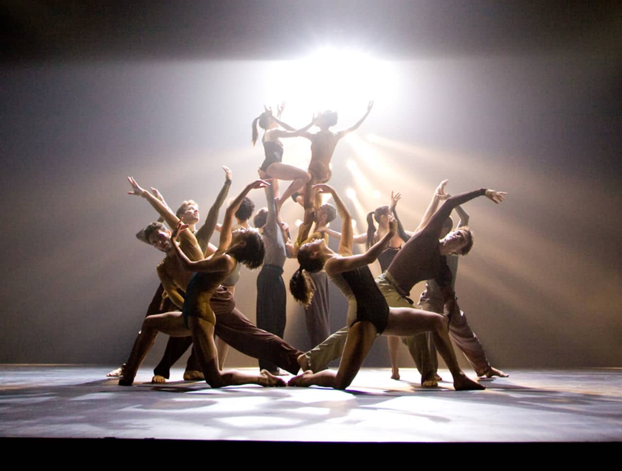 Glory - Ballet Du Grand Théâtre de Genève (extraits) on Vimeo