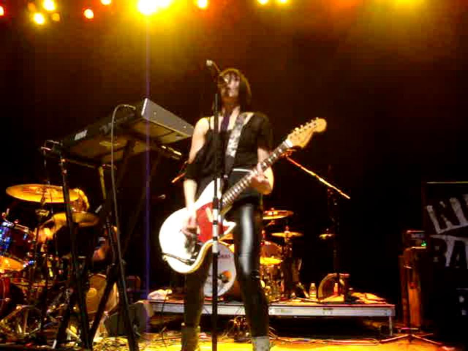 Niki Barr Band Performs "Surrender" Live on Vimeo