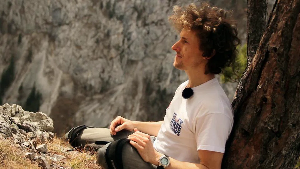 OUT ON A LEDGE on Vimeo