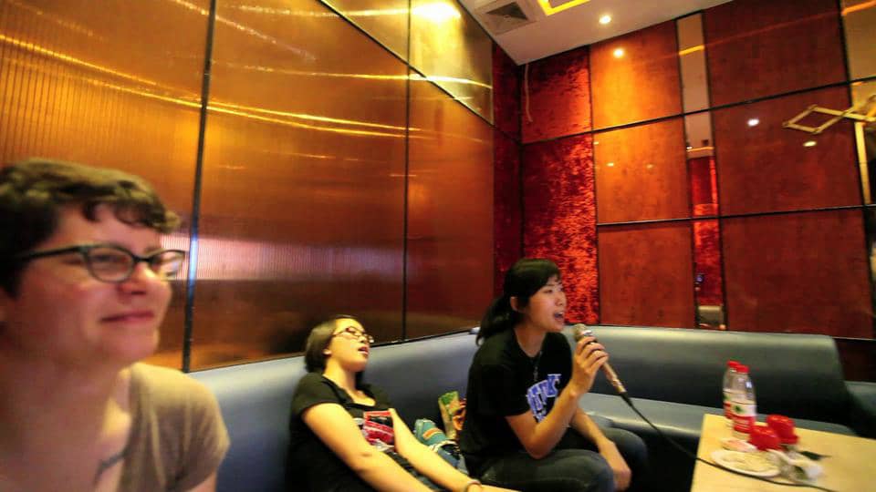 Karaoke in China: Ktv on Vimeo