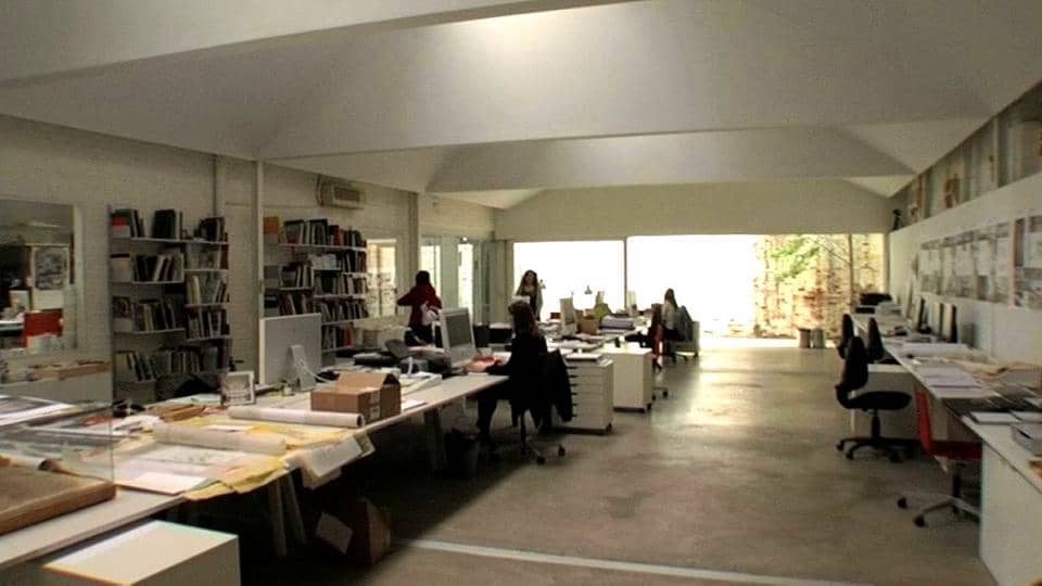 Mario Corea. El valor de la idea - (tráiler) / Mario Corea. The value ...