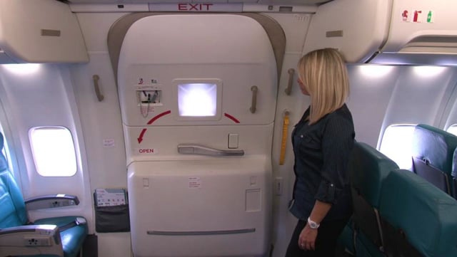 757-200 Doors on Vimeo