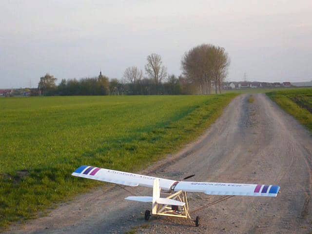 UL-Quicksilver /RC-Modell on Vimeo