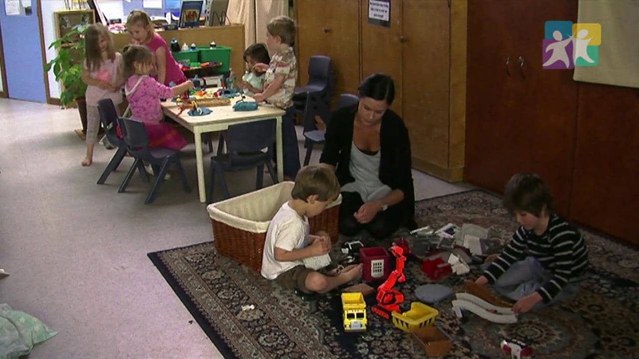 How physical environment reflects your community ? on Vimeo